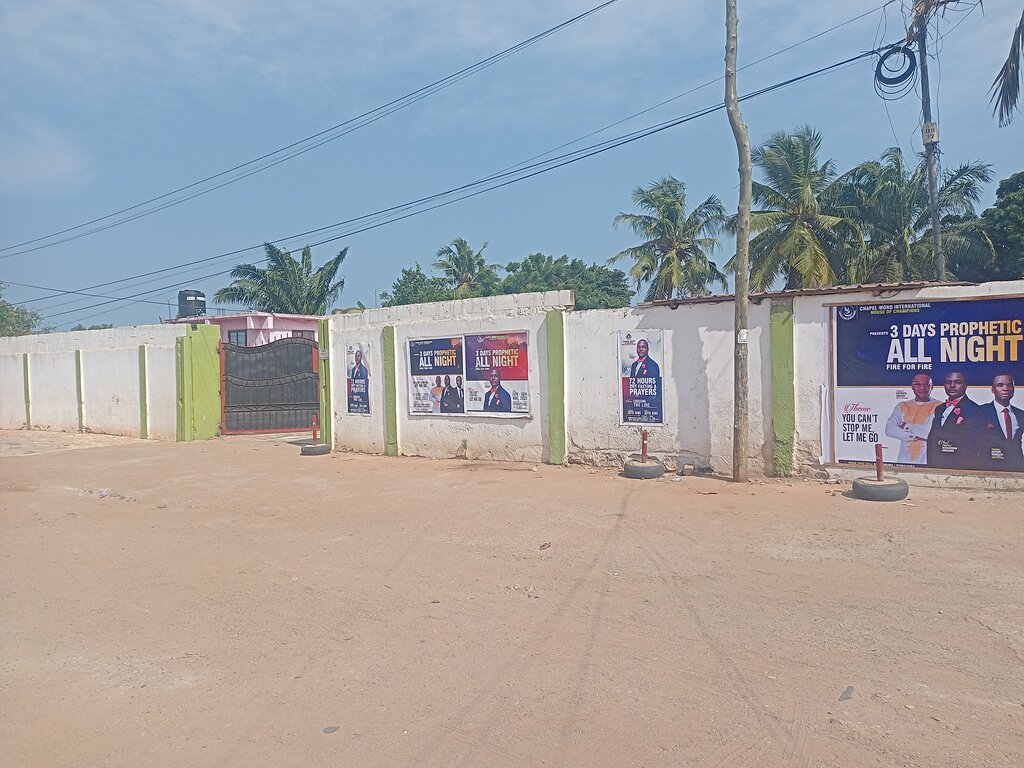 Ortodoks kiliseleri Chapel word International, Akra, foto