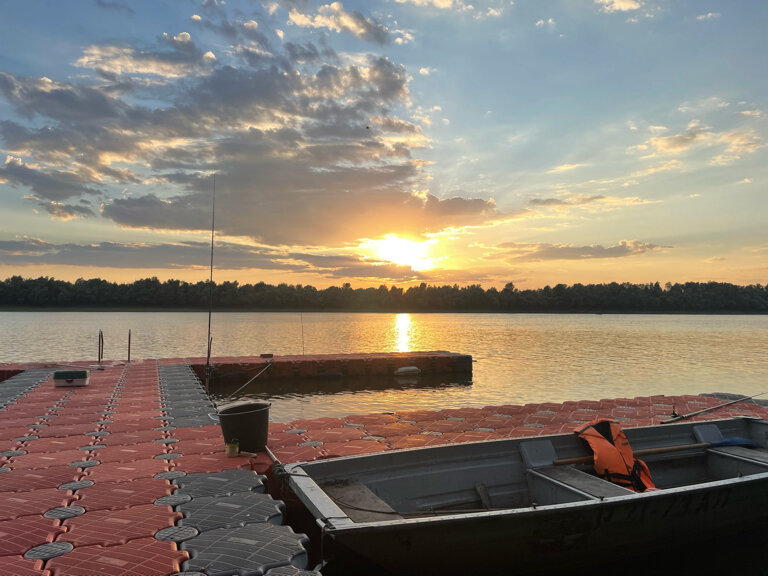 Avcılar ve balıkçılar Рыболовная Усадьба, Astrahanskaya oblastı, foto