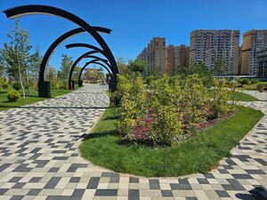 Heroes of Russia Square (Stavropol, skver Geroyev Rossii), kültür ve eğlence parkları  Stavropol'dan