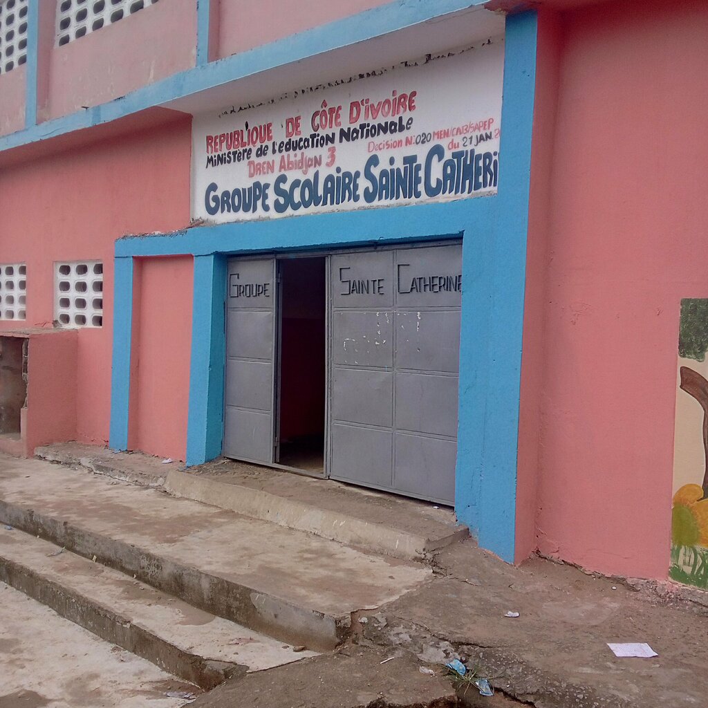 i̇lkokul Sainte Catherine School Group, Abican, foto