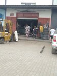 T. W general dealers (Lusaka, Kanyama), oto lastik tamiri  Lusaka'dan