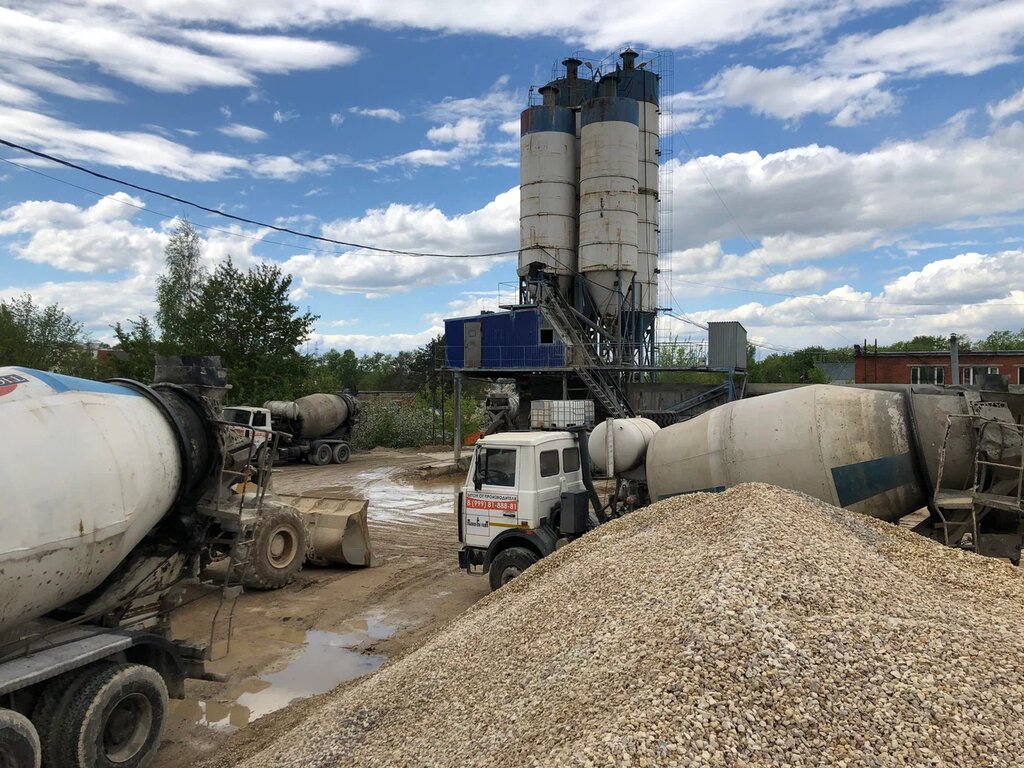 Beton ve beton ürünleri üreticileri Stroitelnie materiali, Samara, foto