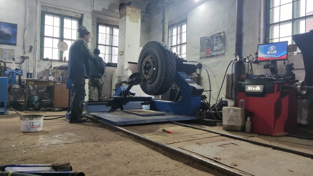 Oto lastik tamiri Шиномонтаж, Permski krayı, foto