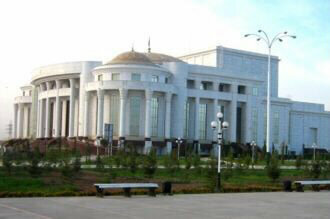 Tiyatrolar SeyitNazar Seydi Devlet Tiyatrosu, Türkmenabat, foto