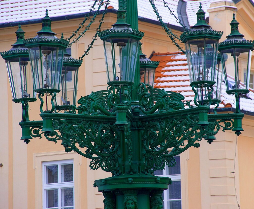 Park, sokak heykeli Lampa plynová, Prag, foto