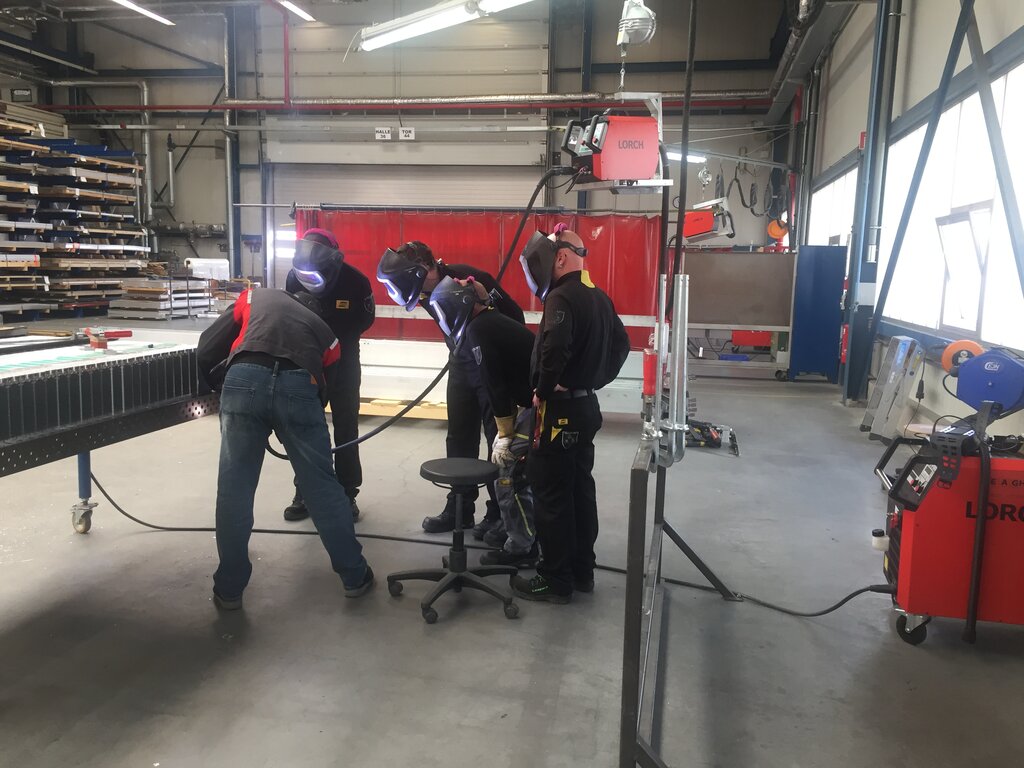 Kaynak makinaları ve malzemeleri firmaları ESAB-ARCOS-Georg Hartner GmbH, Bavyera, foto