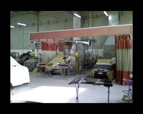 Otomobil servisi La Carrozzeria di Pilotto, Lombardiya, foto