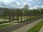 Футбольный стадион (Minsk, Maskowski City Administrative District, Pawdniovy Zahad-1 Microdistrict), spor alanı  Minsk'ten