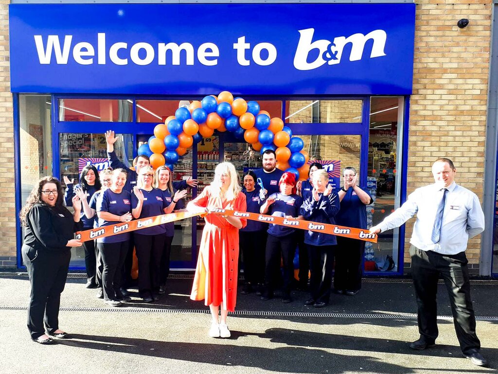 i̇ndirim ve fırsat sistemleri B&m Store, İngiltere, foto