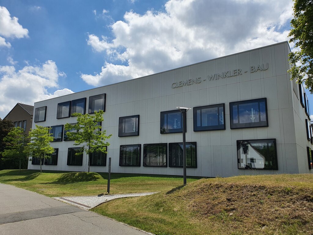 Üniversiteler Clemens-Winkler-Bau, Freiberg, foto