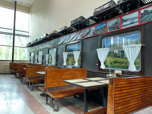 Vauxhall (Studencheskiy prospekt No:6), kafe  Divnogorsk'tan