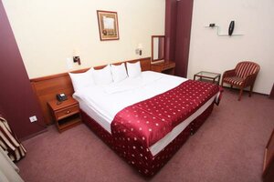 Premier (ulitsa Vasnetsova No:14, mikrorayon Khlopchato-bumazhny Kombinat), otel  Krasnodar'dan