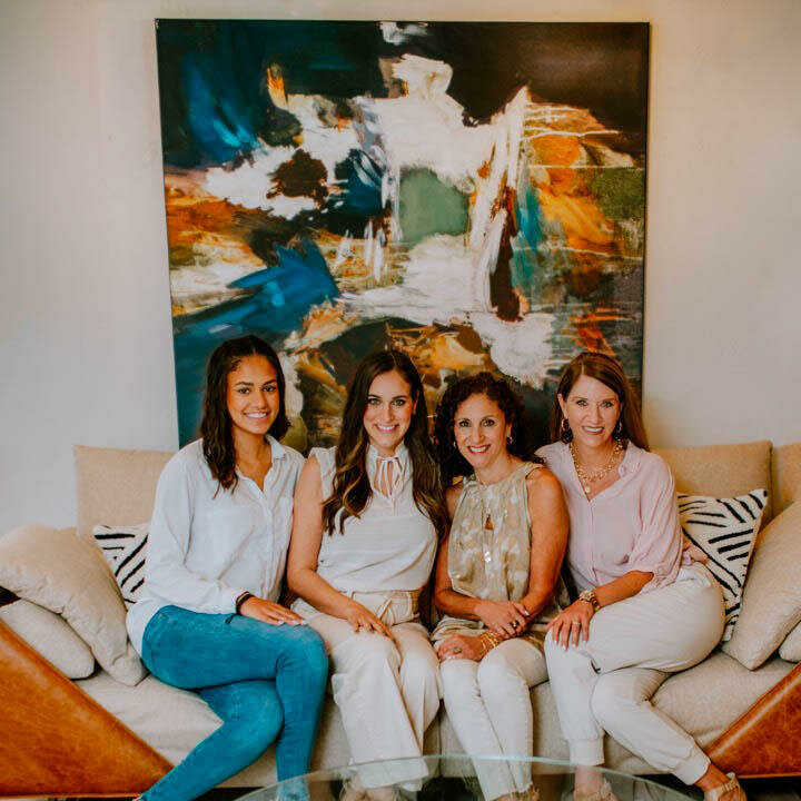 Büro mobilyaları Scandinavian Design Gallery, Alabama Eyaleti, foto