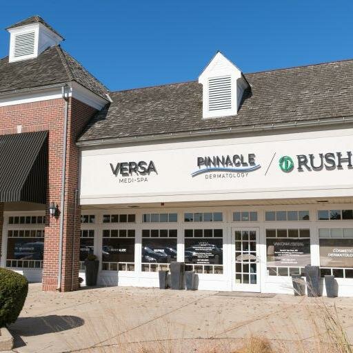 Tıp merkezleri ve klinikler Pinnacle Dermatology- Barrington, İllinois, foto