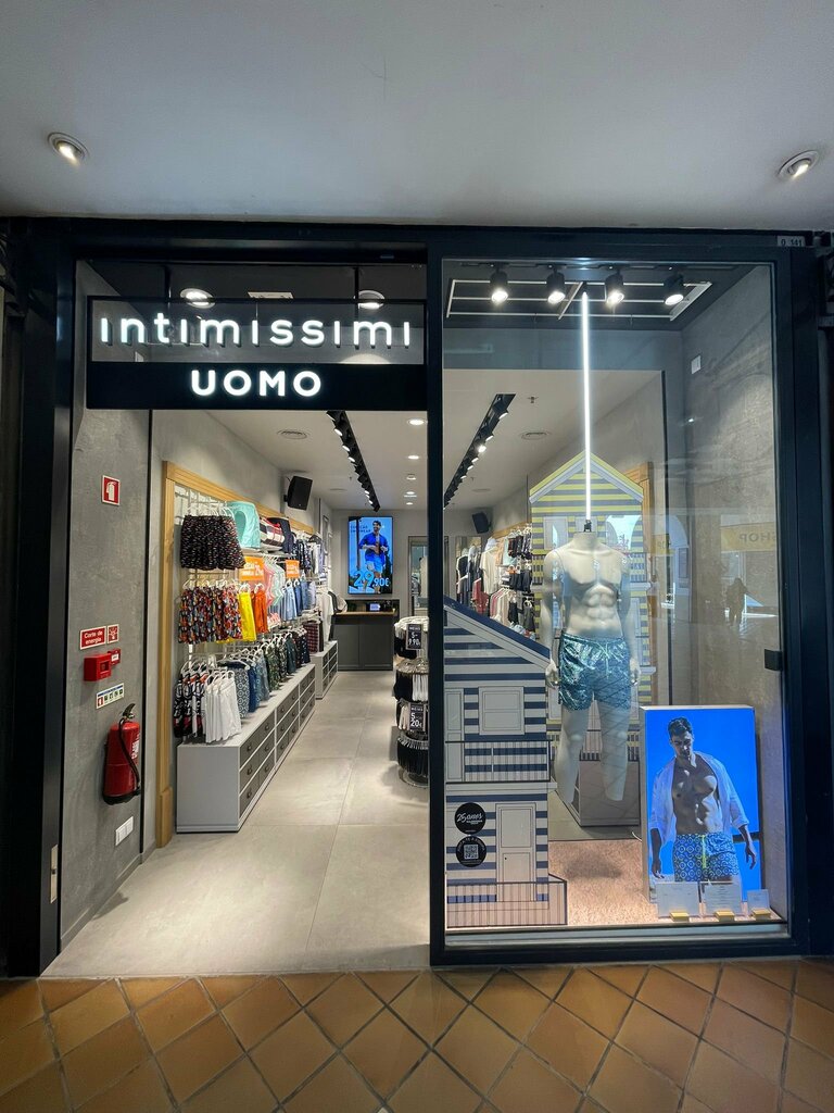 Giyim mağazası Intimissimi Uomo, Faro, foto