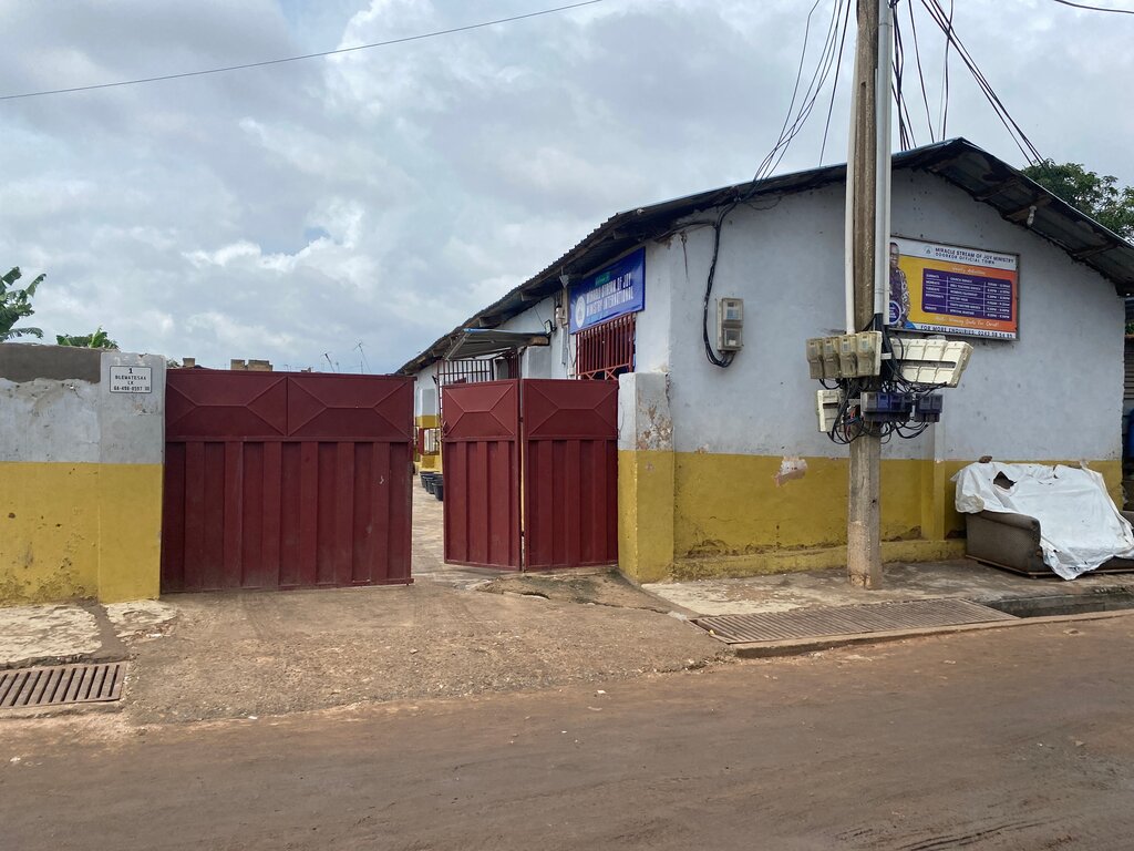 Dini ürünler Miracle Stream Of Joy Ministry, Akra, foto