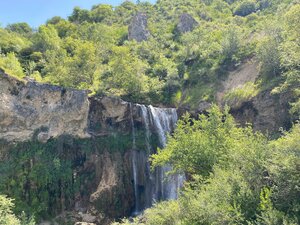 Водопад Арсланбоб Малый (Jalal-Abad Region, Bazar-Korgon District), şelale  Celal‑Abad İli'nden