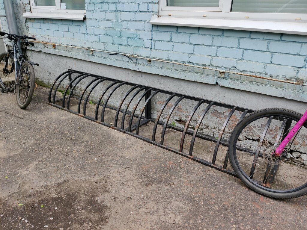 Bisiklet park yerleri Велопарковка, Yaroslavl, foto