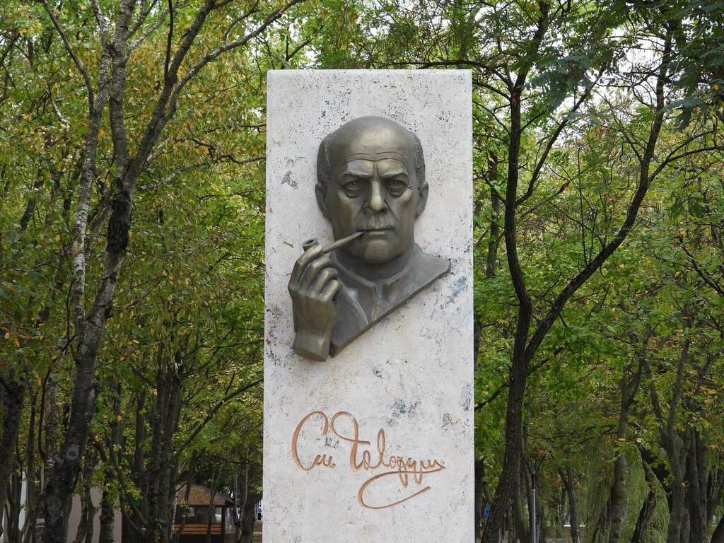 Anıt, heykel С. С. Говорухин, Zheleznovodsk, foto