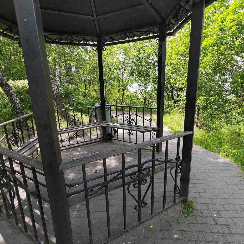 Turistik yerler Climbing to the Pavilion, Pionersky, foto