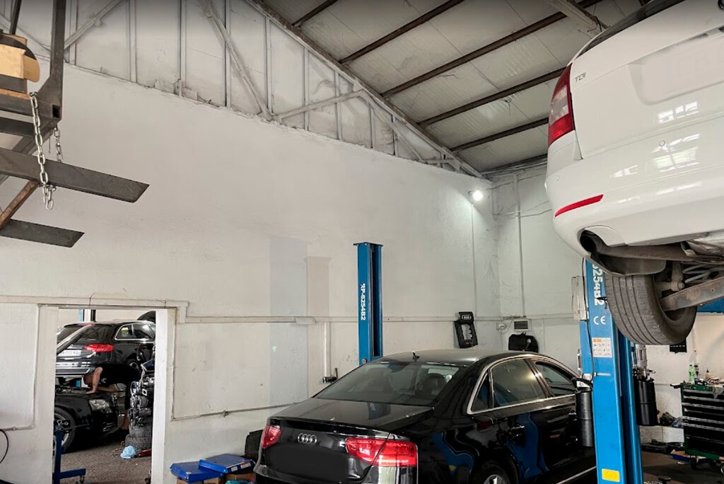 Otomobil servisi Ajs Motors, Moskova, foto