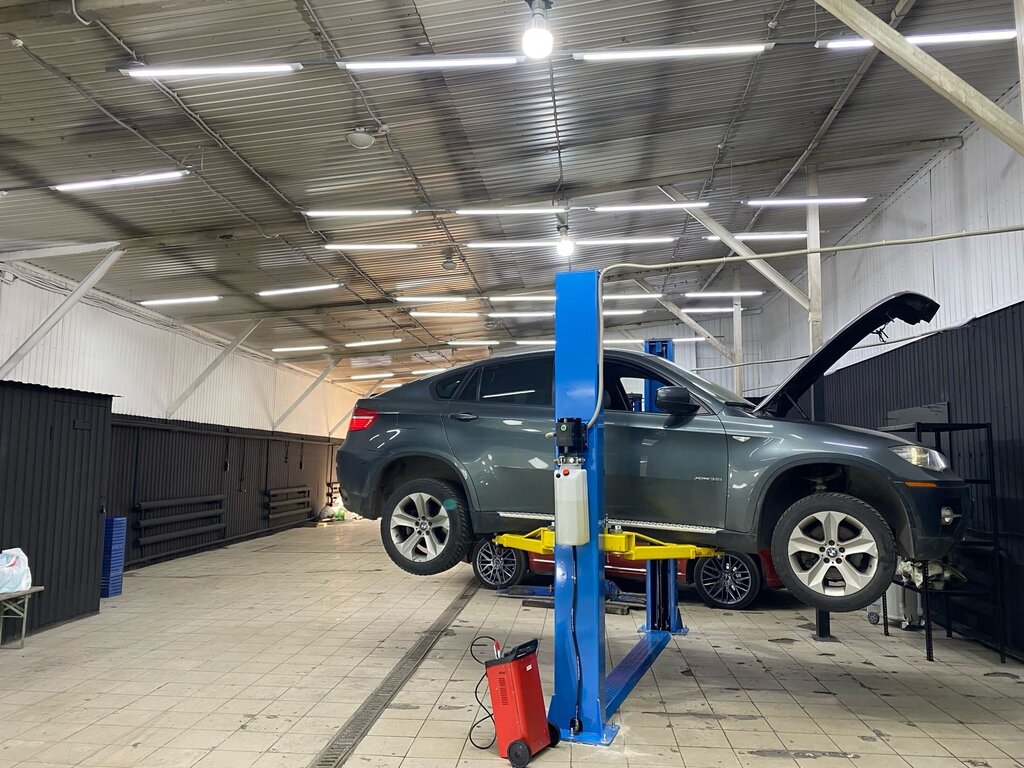 Otomobil servisi Sdt-center, Moskova, foto