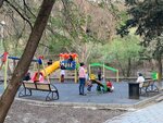 Playground (Autonomous Republic of Crimea, Yalta, Tsvetochnaya Street), oyun alanı  Yalta'dan