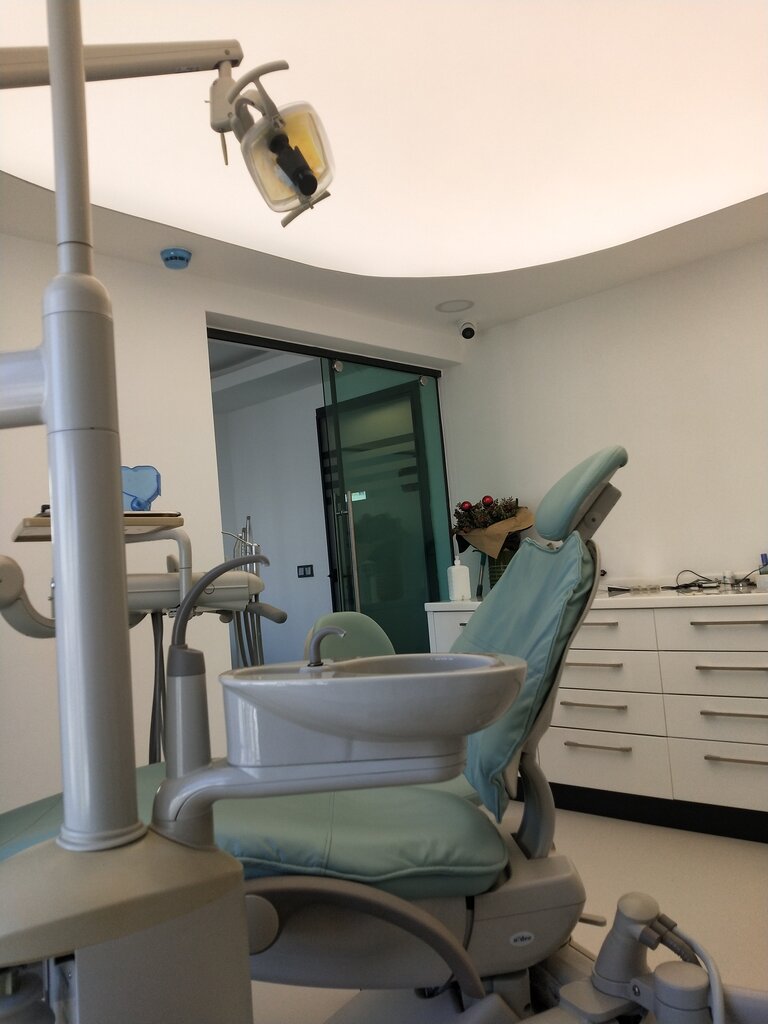 Özel ağız ve diş sağlığı klinikleri ve muayenehaneleri Diş Hekimi Engin Deniz, Antalya, foto