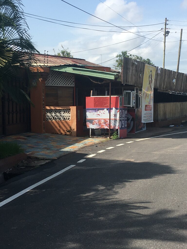 Bar Big boys avenue, Akra, foto