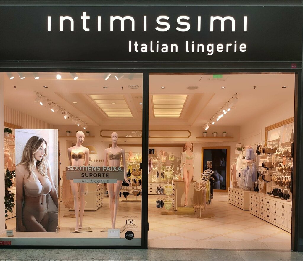 Giyim mağazası Intimissimi, Setubal, foto