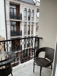 Hotel Bloom (Revaz Komakhidze Lane No:12), otel  Batum'dan
