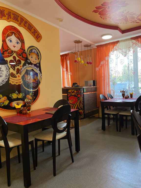 Kantin, yemekhane Три матрешки, Krasnoyarsk, foto