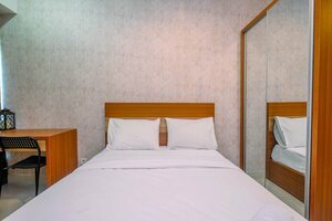 Unique Studio Room with Multifunction Bed @ Grand Kamala Lagoon Apartment (LRT Jabodetabek, Bekasi Barat), otel  Bekasi'den