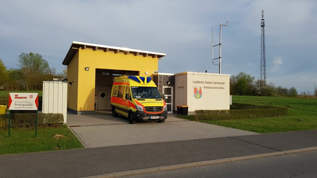 Sosyal yardım kuruluşları Johanniter-Unfall-Hilfe E. V. - Rettungswache Golßen, Brandenburg, foto
