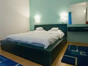 Villa Retezat (Bucharest, Bucharest Sector 2, Strada Sinaia, 66), otel  Sinaia'dan