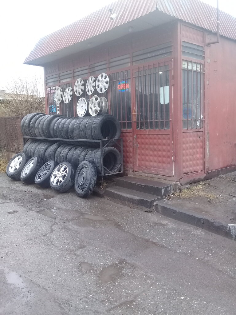 Oto lastik tamiri Tire service, Gümrü, foto
