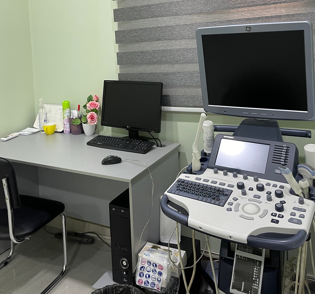 Tıp merkezleri ve klinikler Asr, Taşkent, foto