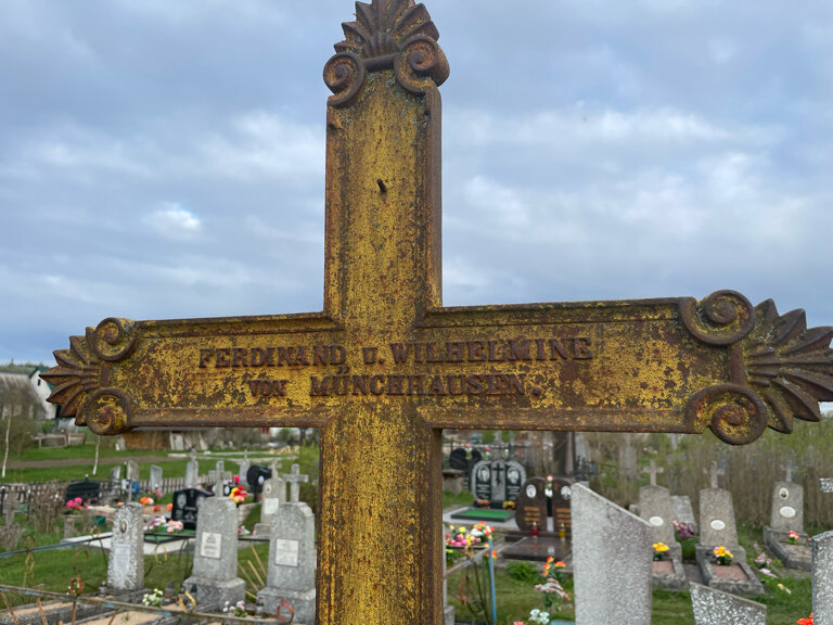 Ünlü kişilerin mezarları Барон Ф. Мюнхгаузен, 1878 год, Glubokoye, foto