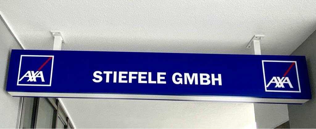 Sigorta şirketleri Axa Versicherung Fellbach Stiefele GmbH, Fellbach, foto