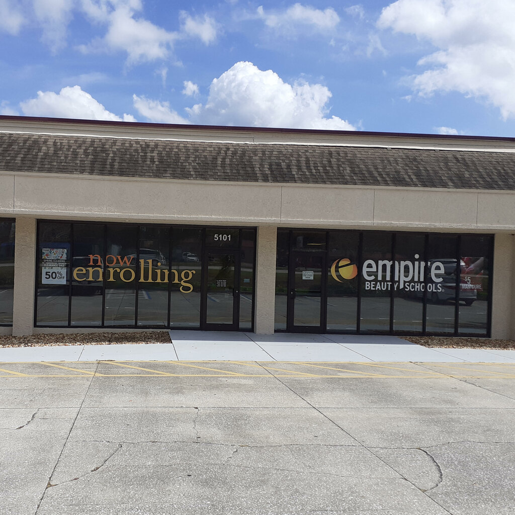 Güzellik salonu Empire Beauty School, Florida Eyaleti, foto