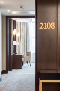City Hotel (Kirov street No:159, Chelyabinsk), otel  Çeliabinsk'ten