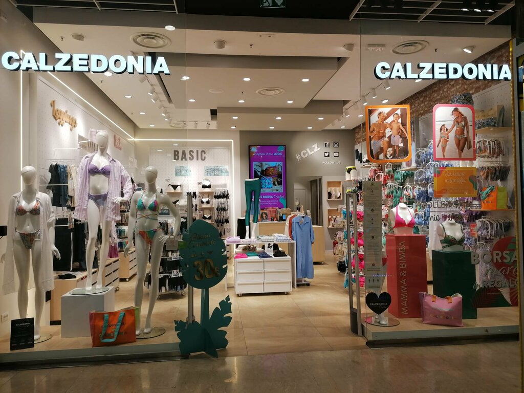 Giyim mağazası Calzedonia, Ragusa, foto