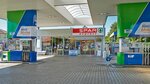 Spar express (Győr-Moson-Sopron vármegye, Mosonmagyaróvár, Kossuth Lajos utca), otogaz dolum istasyonu  Mosonmagyarovar'dan