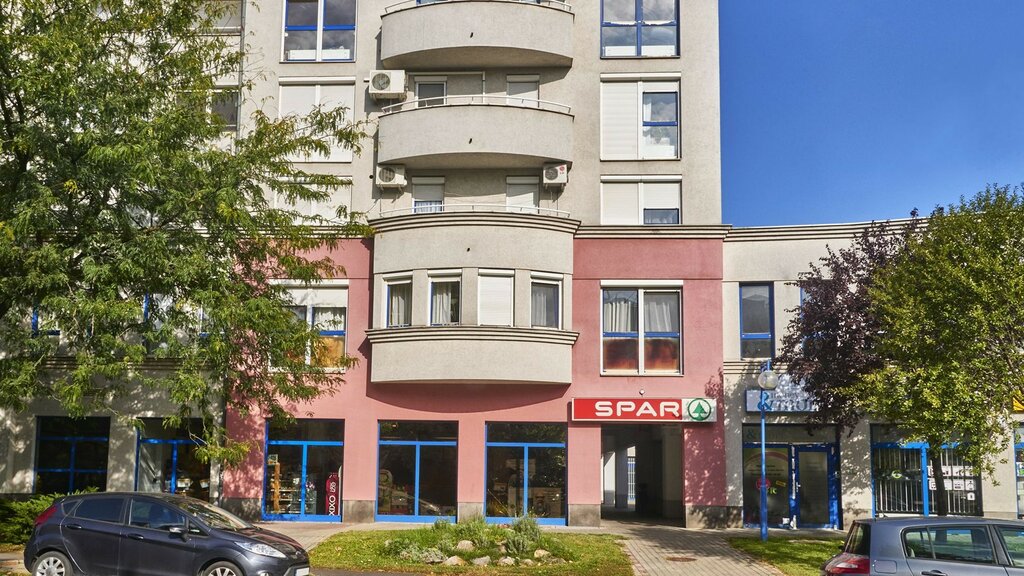 Süpermarket Spar, Debrecen, foto