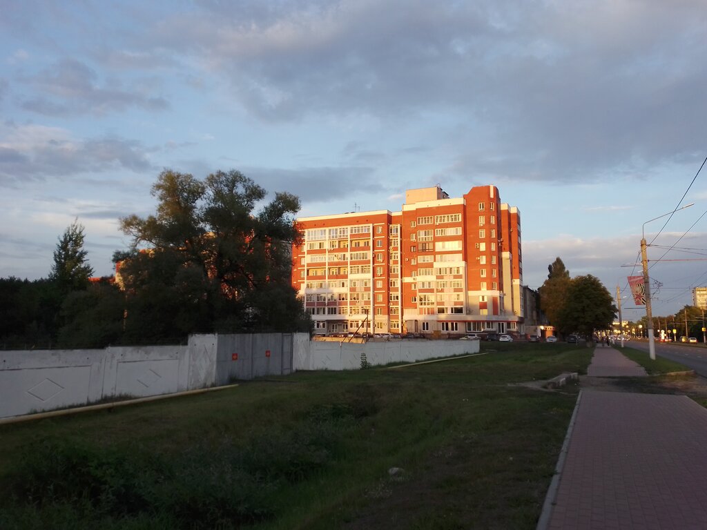 i̇ş merkezi Триумф, Briansk, foto