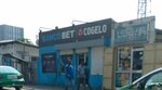 Banco Bet Cogelo (Brazzaville, Commune de Poto-Poto, Rue Mbochi), denim giyim  Brazzaville'den