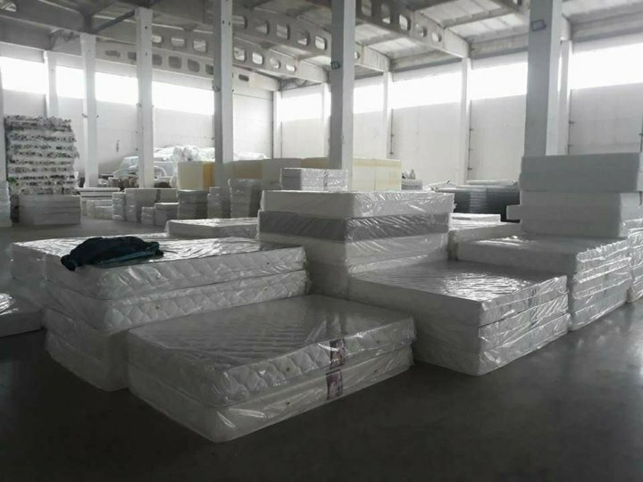 Yatak üreticileri Matras House, Moskova, foto