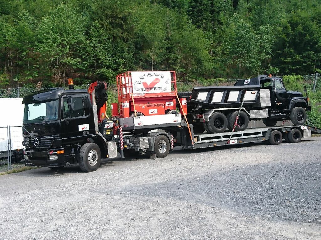 Kiralama noktası Maschinen und Geräte Vermietung M. Steuri, Bern, foto