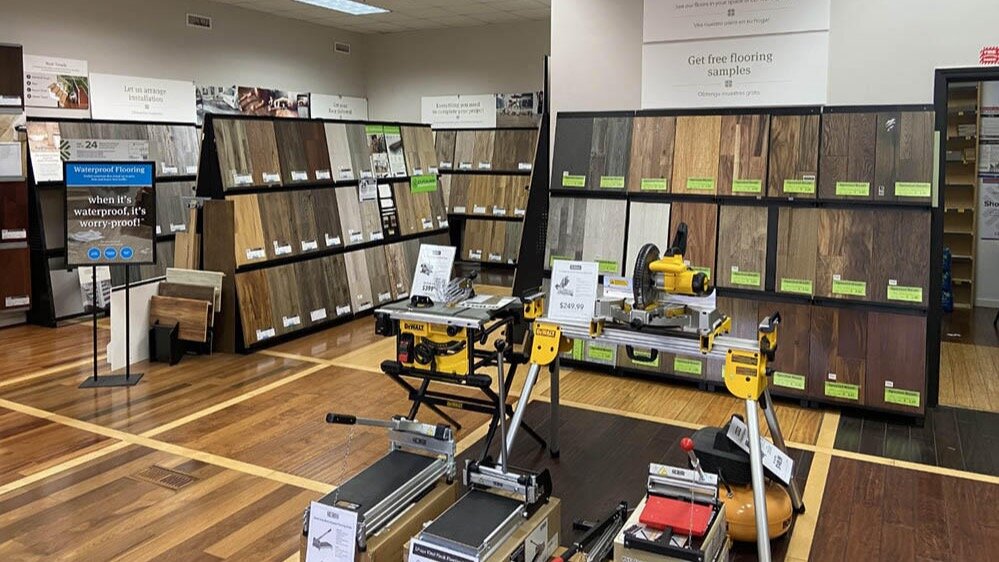 Mobilya mağazaları Ll Flooring, Bowling Green, foto