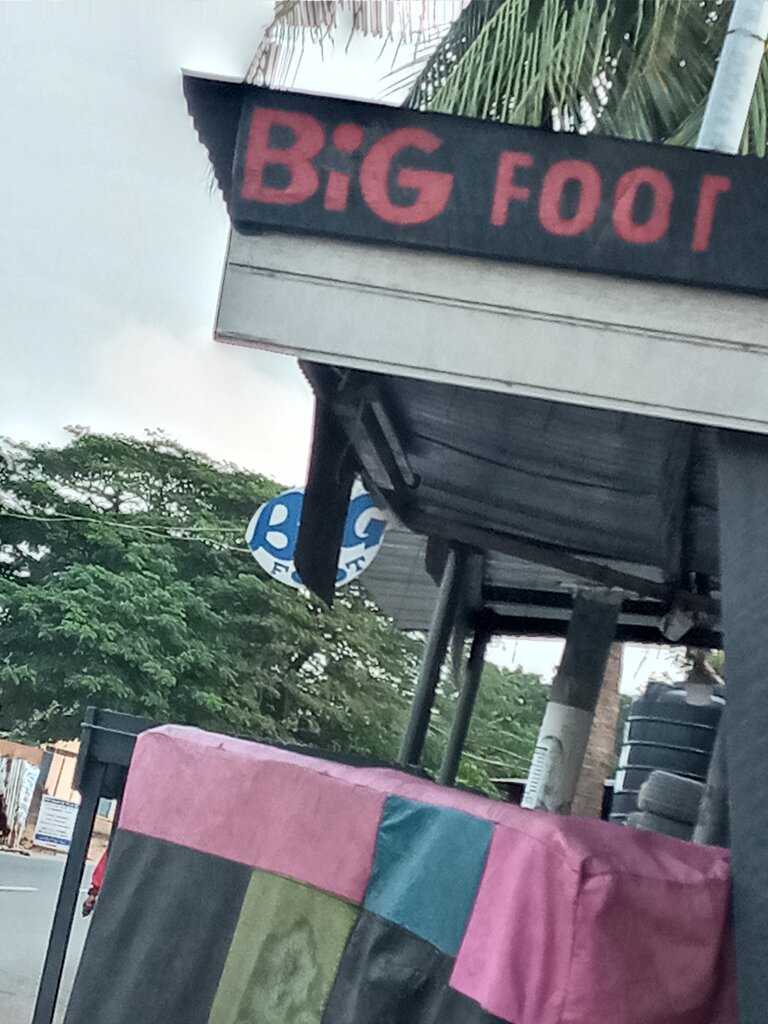 Bar Big foot pub, Akra, foto